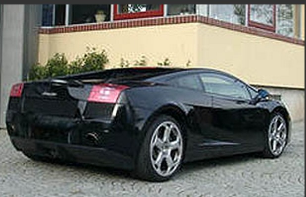 Detail on 2004 Lamborghini Gallardo 4LA00615