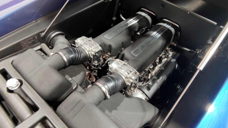 Detail on 2004 Lamborghini Gallardo ZHWGE11S04LA01217