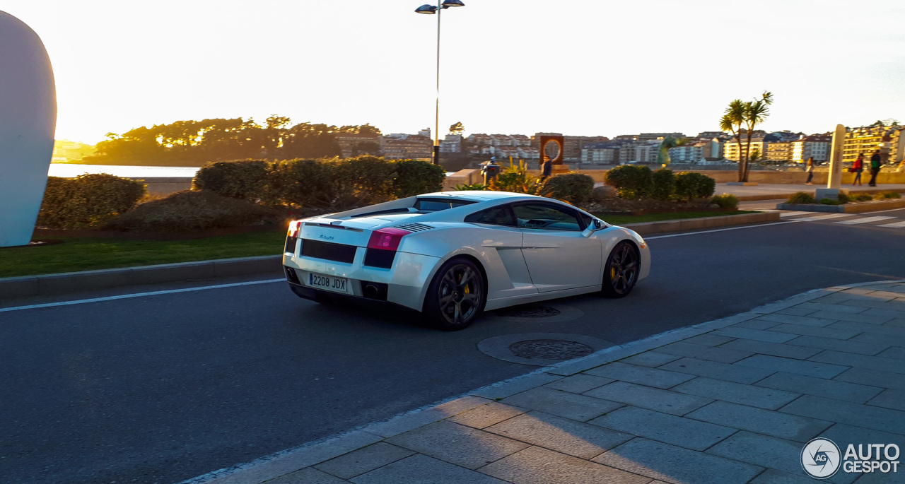 Detail on 2006 Lamborghini Gallardo ZHWGE12T26LA04128