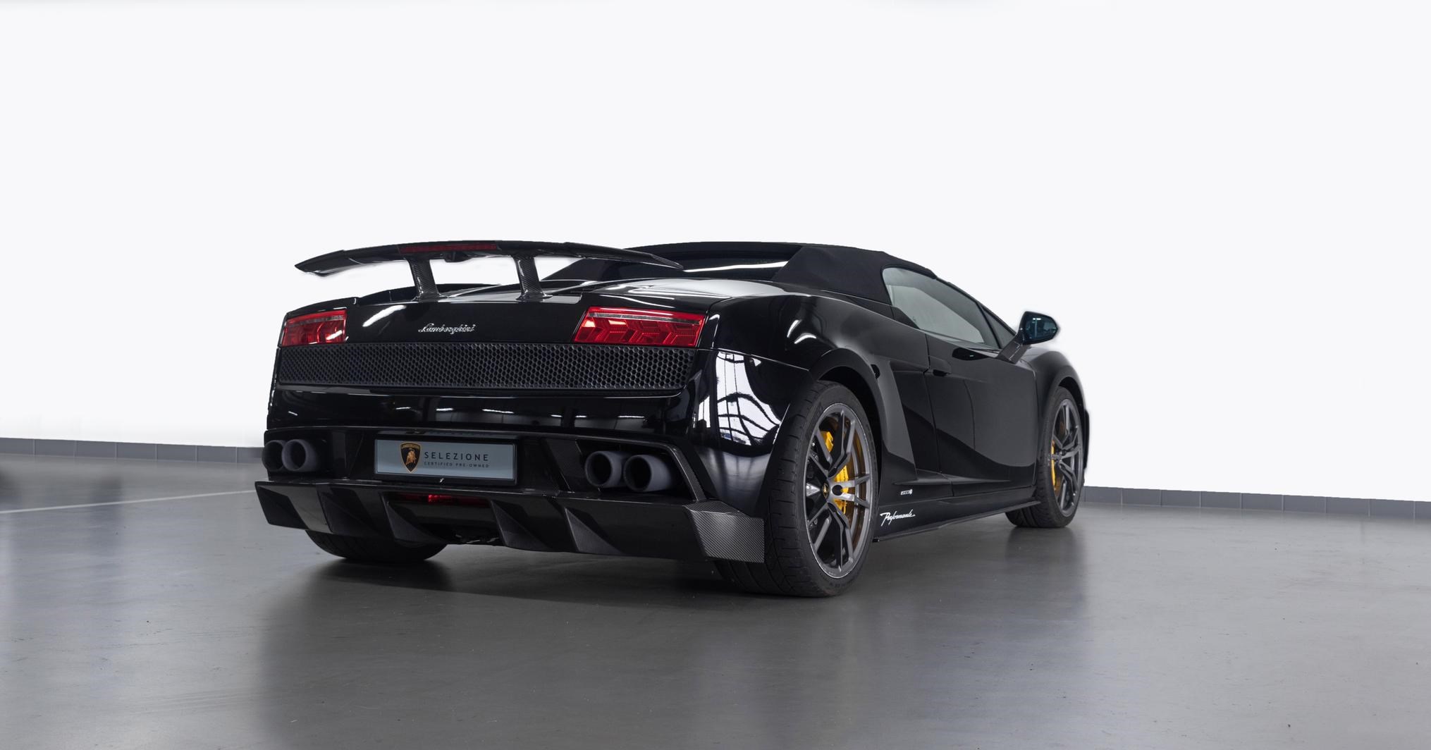 Detail on 2013 Lamborghini Gallardo LP570-4 Spyder Performante ...