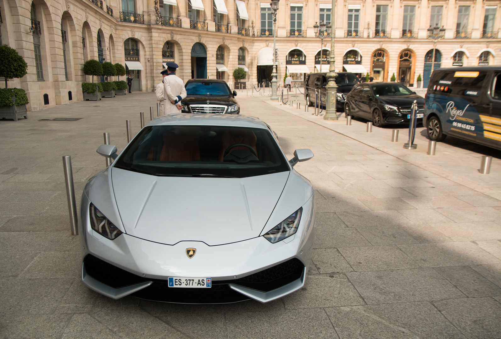 Lamborghini information resource and Car chassis database